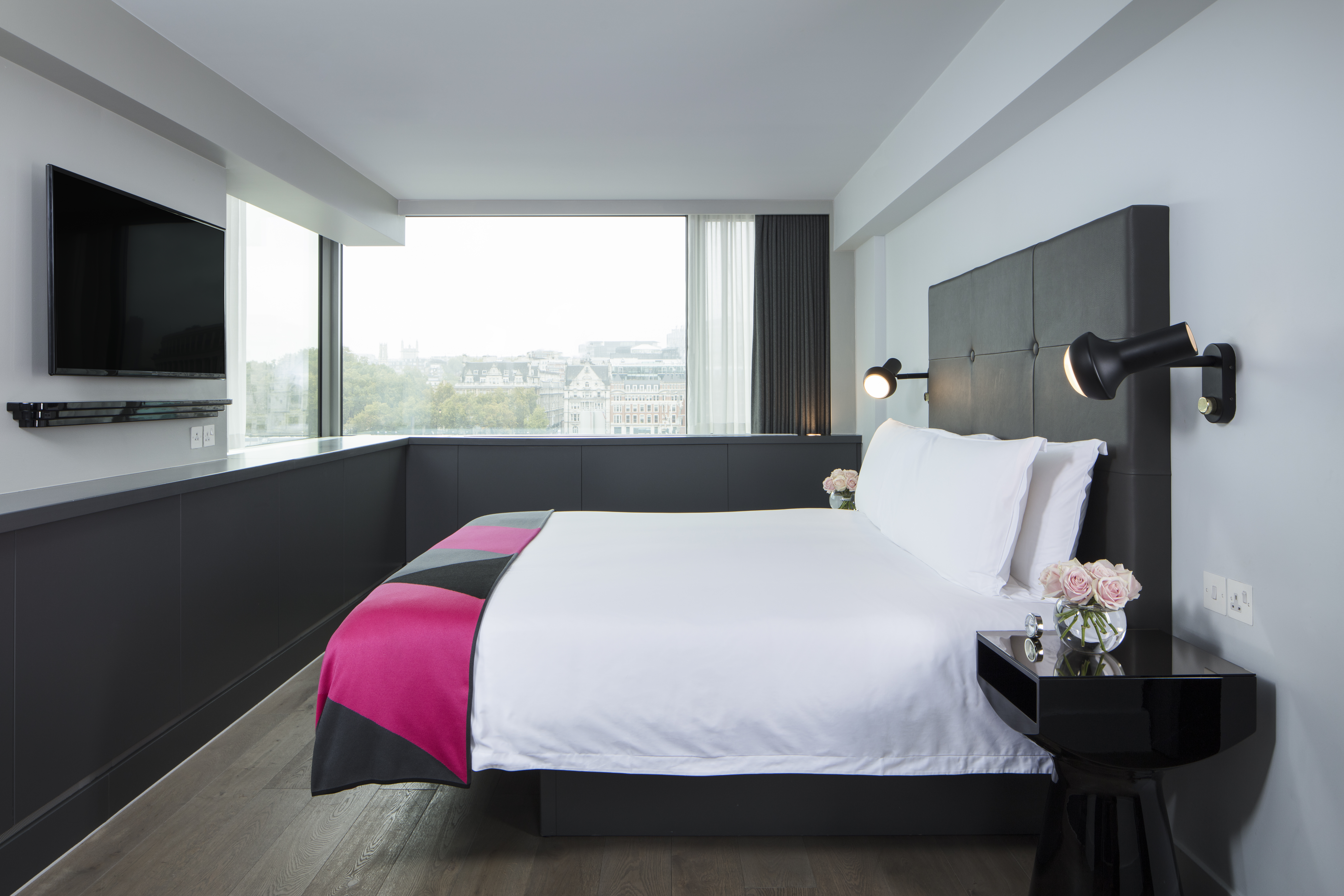 Luxury Hotel Accommodation in South Bank | Sea Containers London